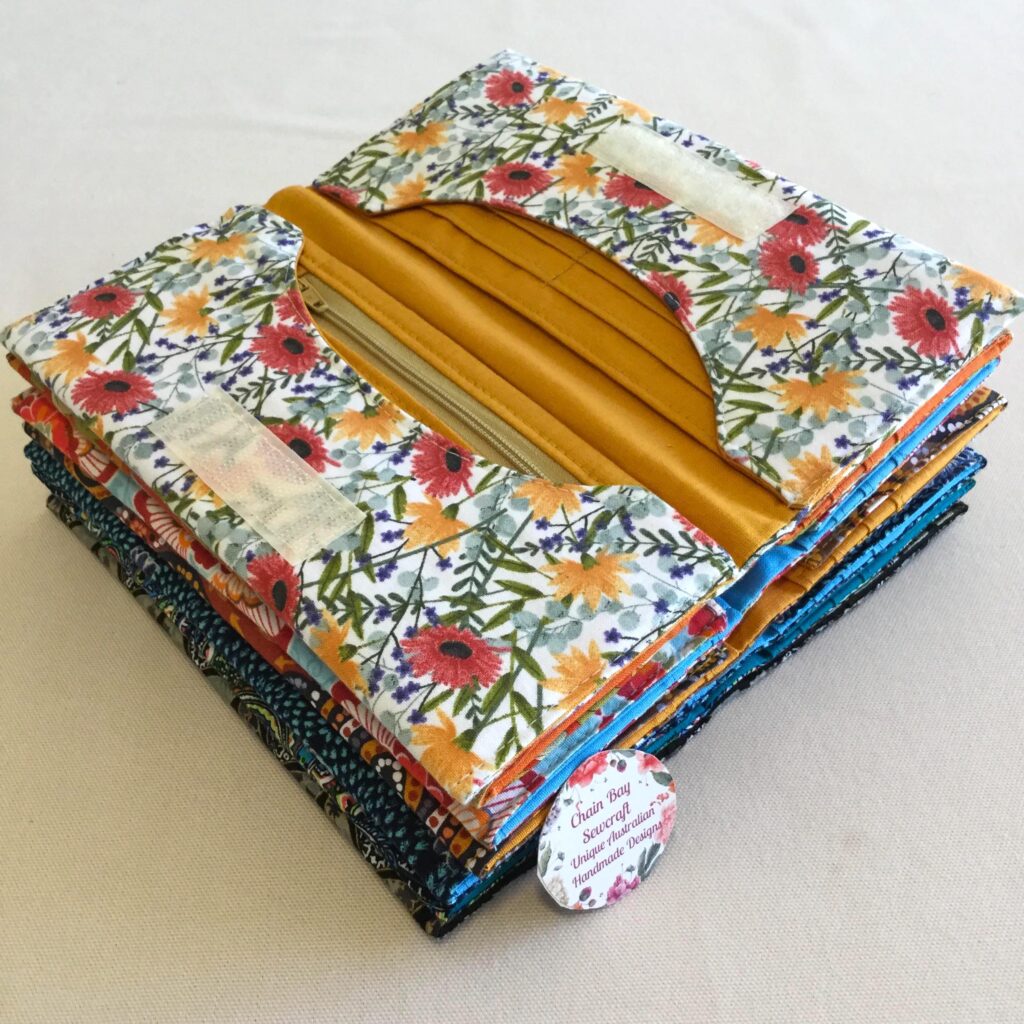 Handmade Wallet – Gossiping Gum Nuts – Chain Bay Sewcraft